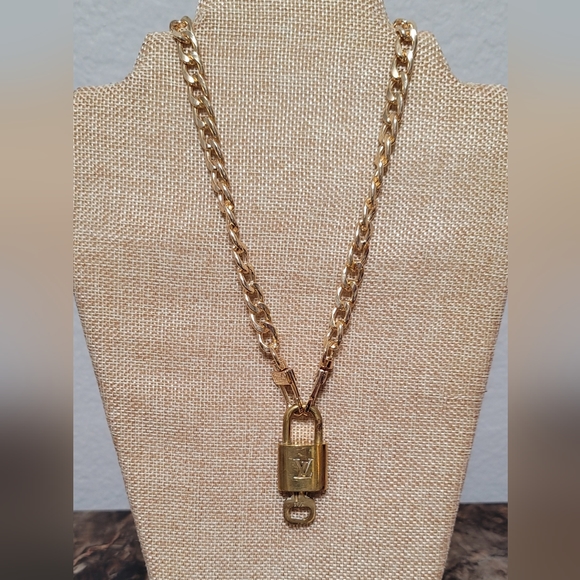 Louis Vuitton | Bags | Louis Vuitton Lock 34 Key With Unbranded Chain ...